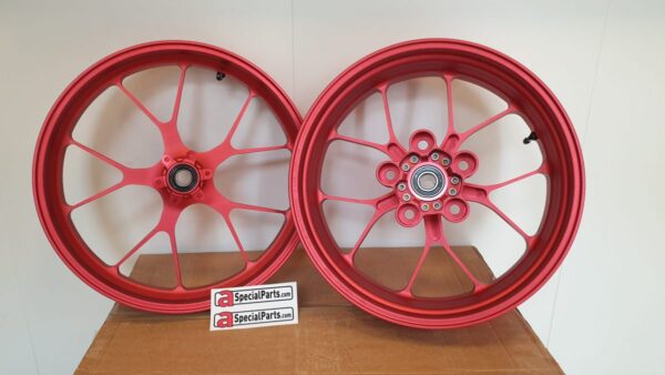 OEM Aprilia wheels red in forged alluminium
